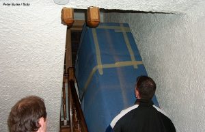 How to Move a Bed by Yourself: DIY Guide: DIY Guide